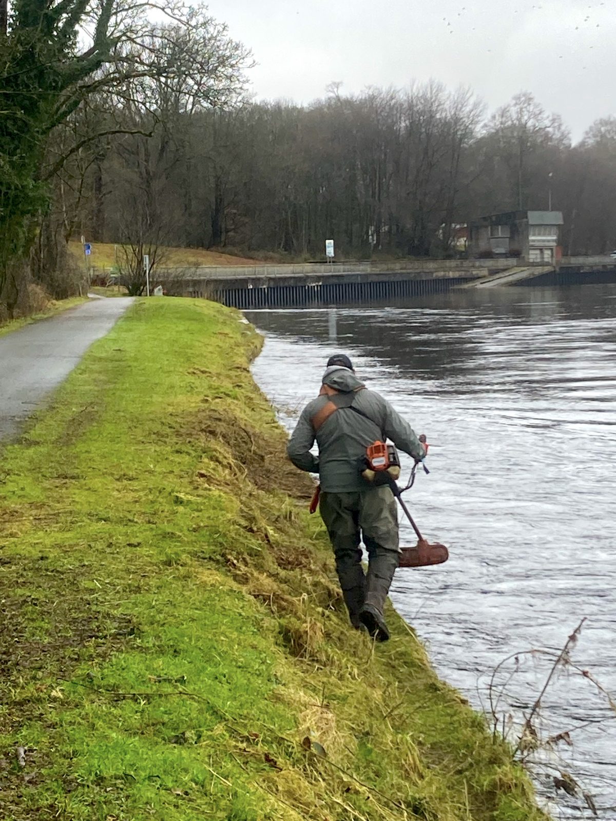 Lomond System News Byte – 1st River Leven bank Work Party of 2023 ...